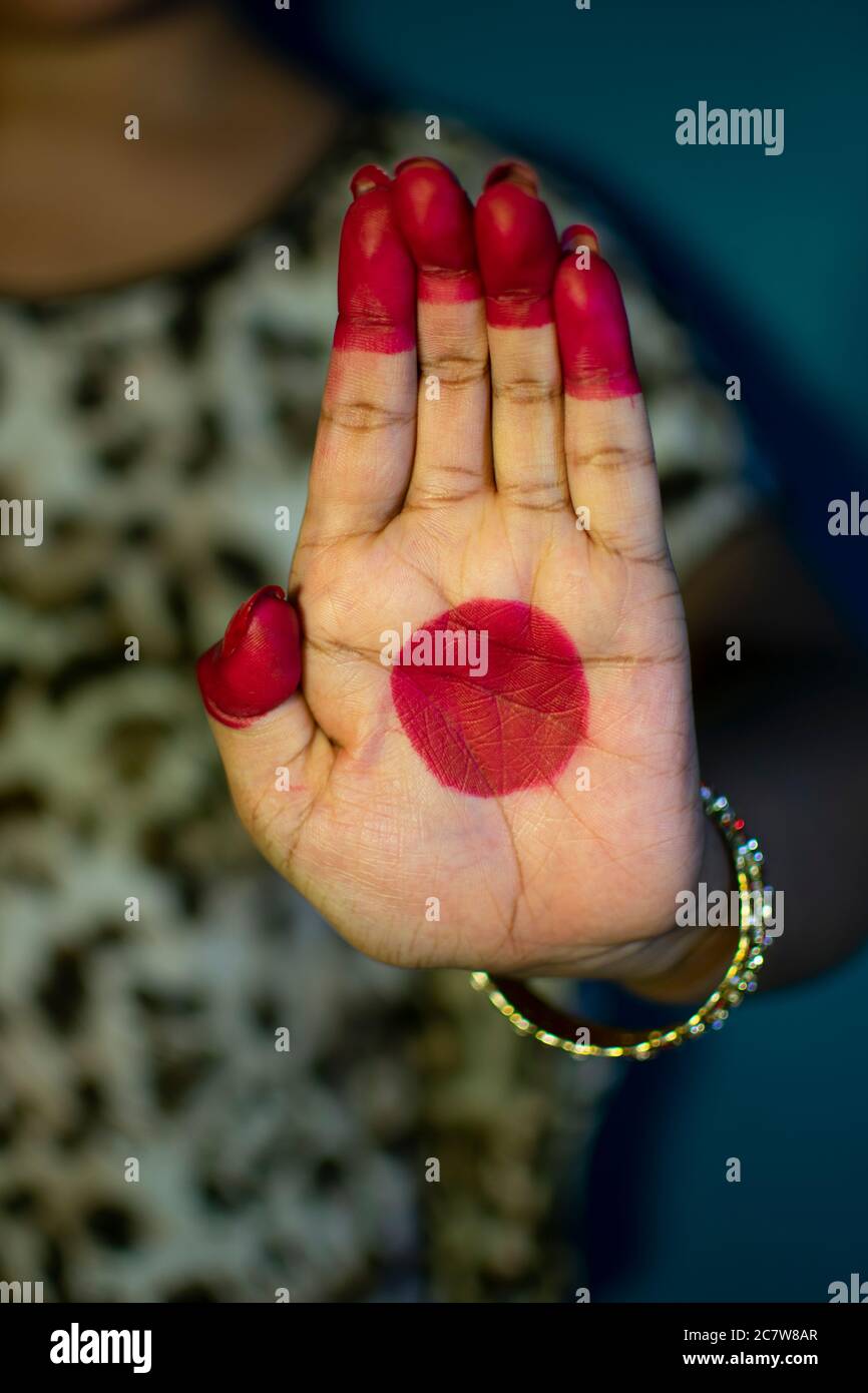 Bharatanatyam hand gestures hi-res stock photography and images - Alamy