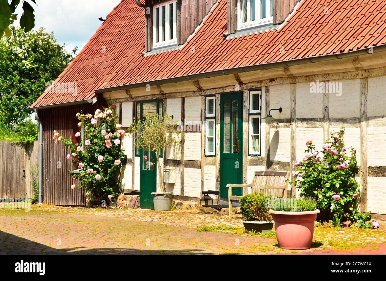 German architecture home farmhouse hi-res stock photography and images ...