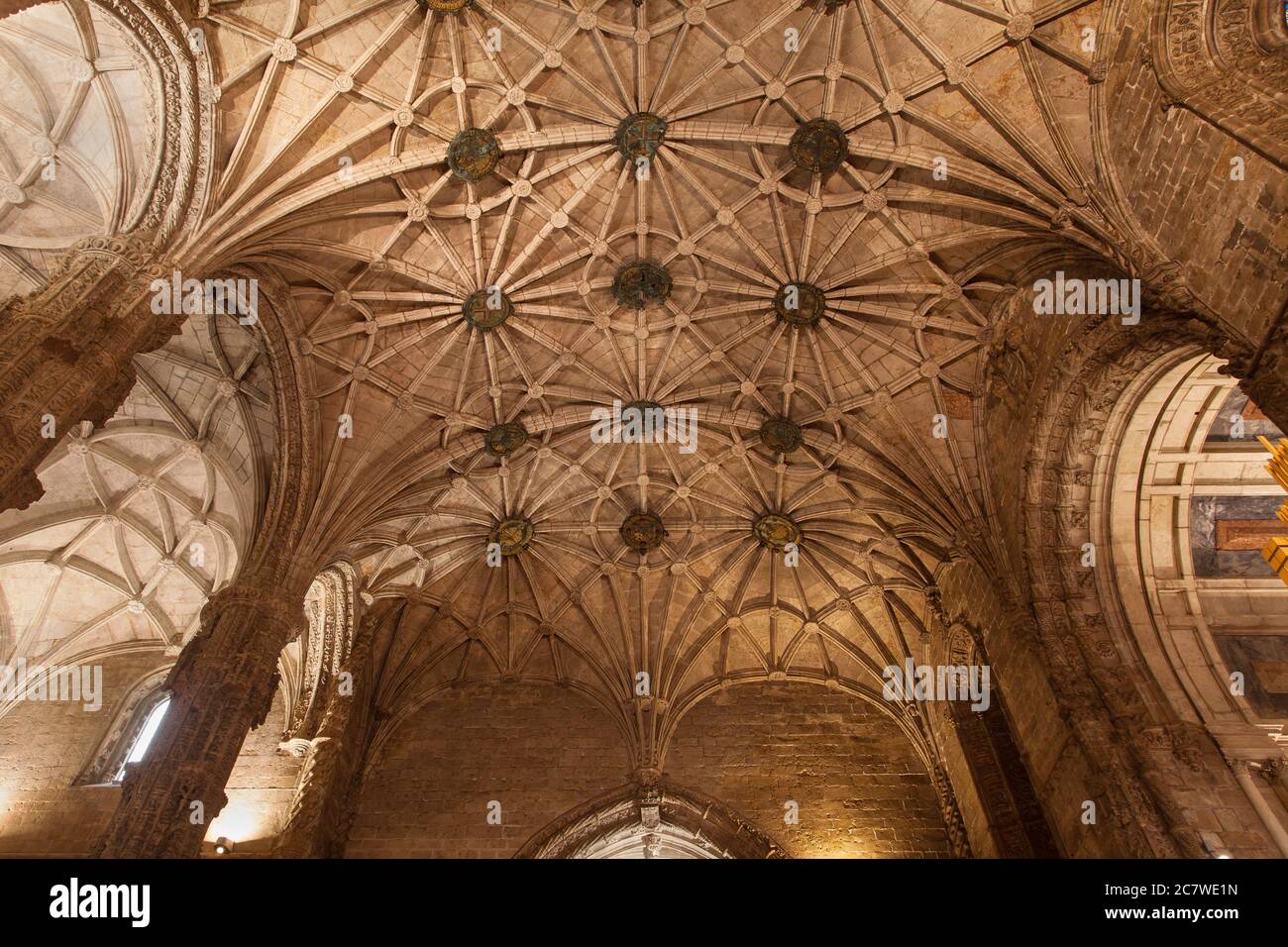 Church ceiling architectural feature hi-res stock photography and ...