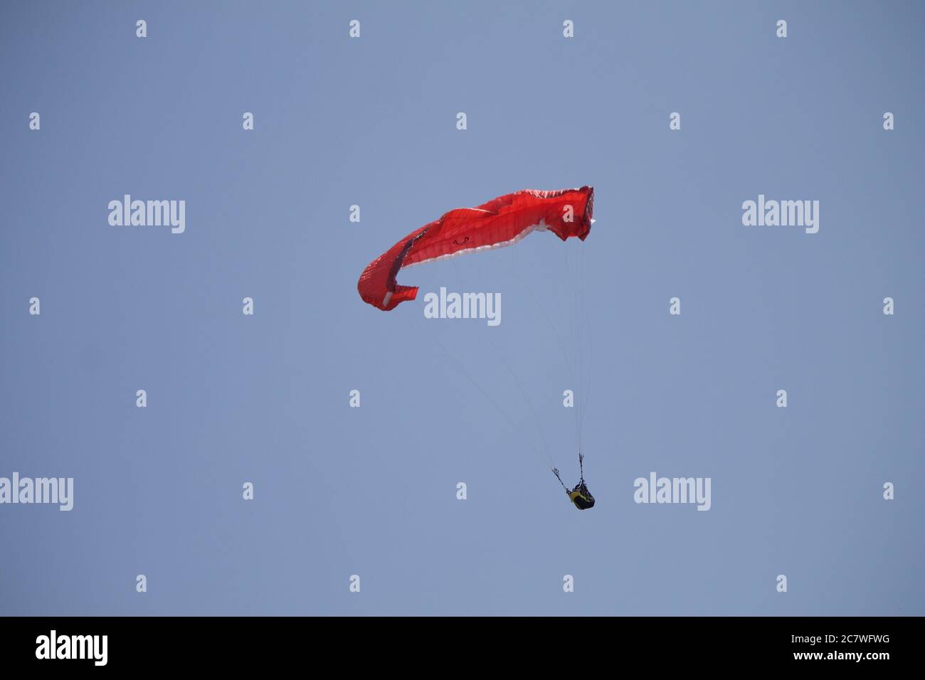 Person flying on paraplane hi-res stock photography and images - Alamy