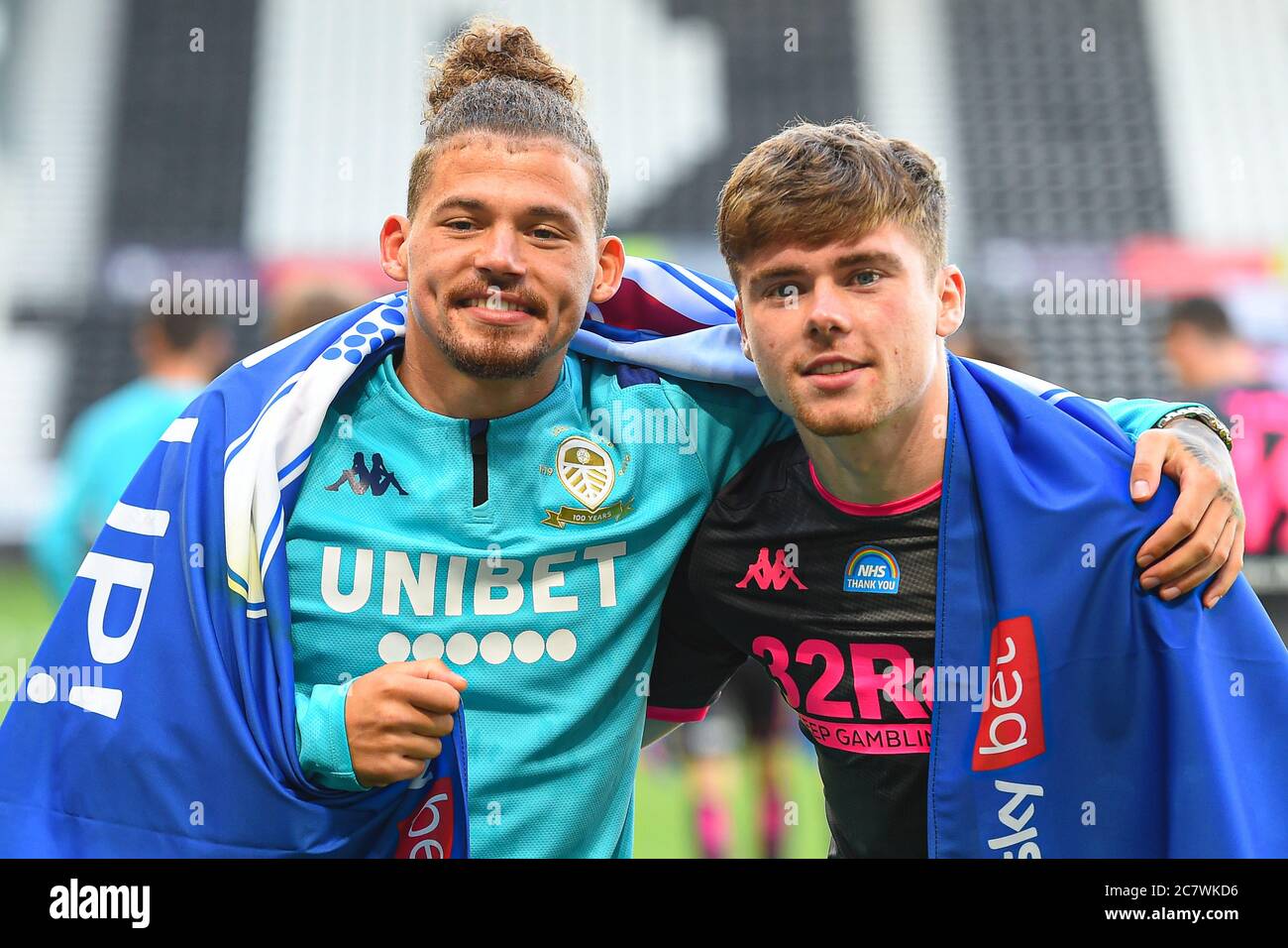 Kalvin Phillips (23) of Leeds United and Jamie Shackleton (46) of Leeds ...