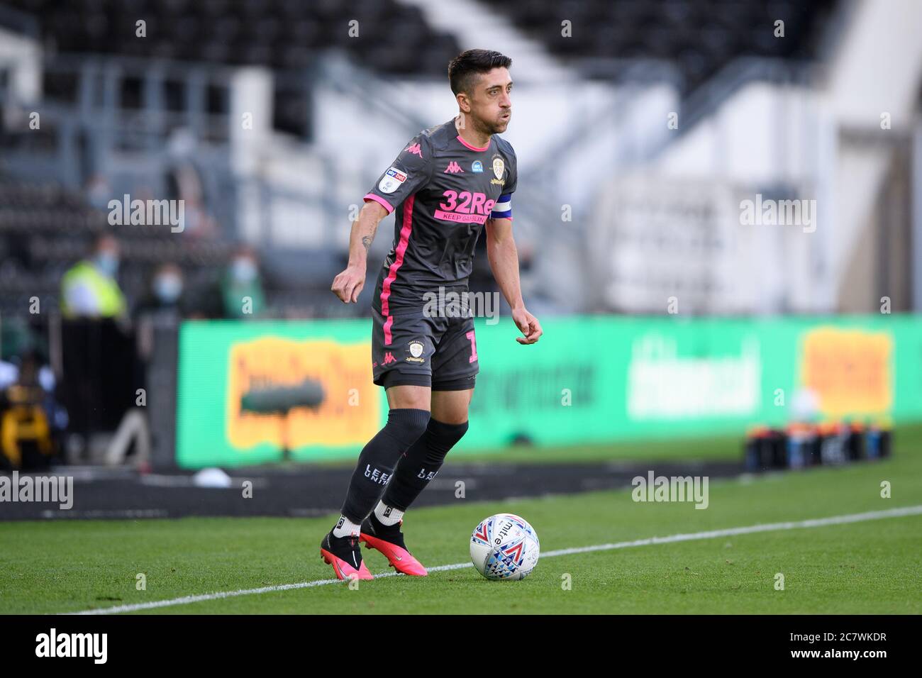 Pablo Hernandez (19) of Leeds United Stock Photo - Alamy