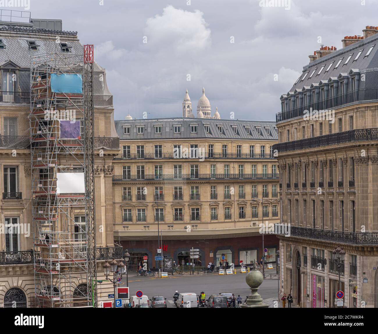 Paris, France - 06 19 2020: View outside Paris Opera Garnier Stock ...