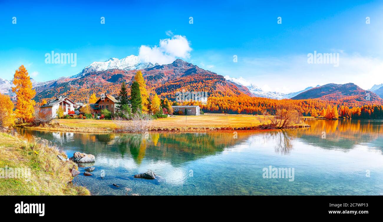 Spectacular autumn scene of Sils im Engadin (Segl) village and Sils ...