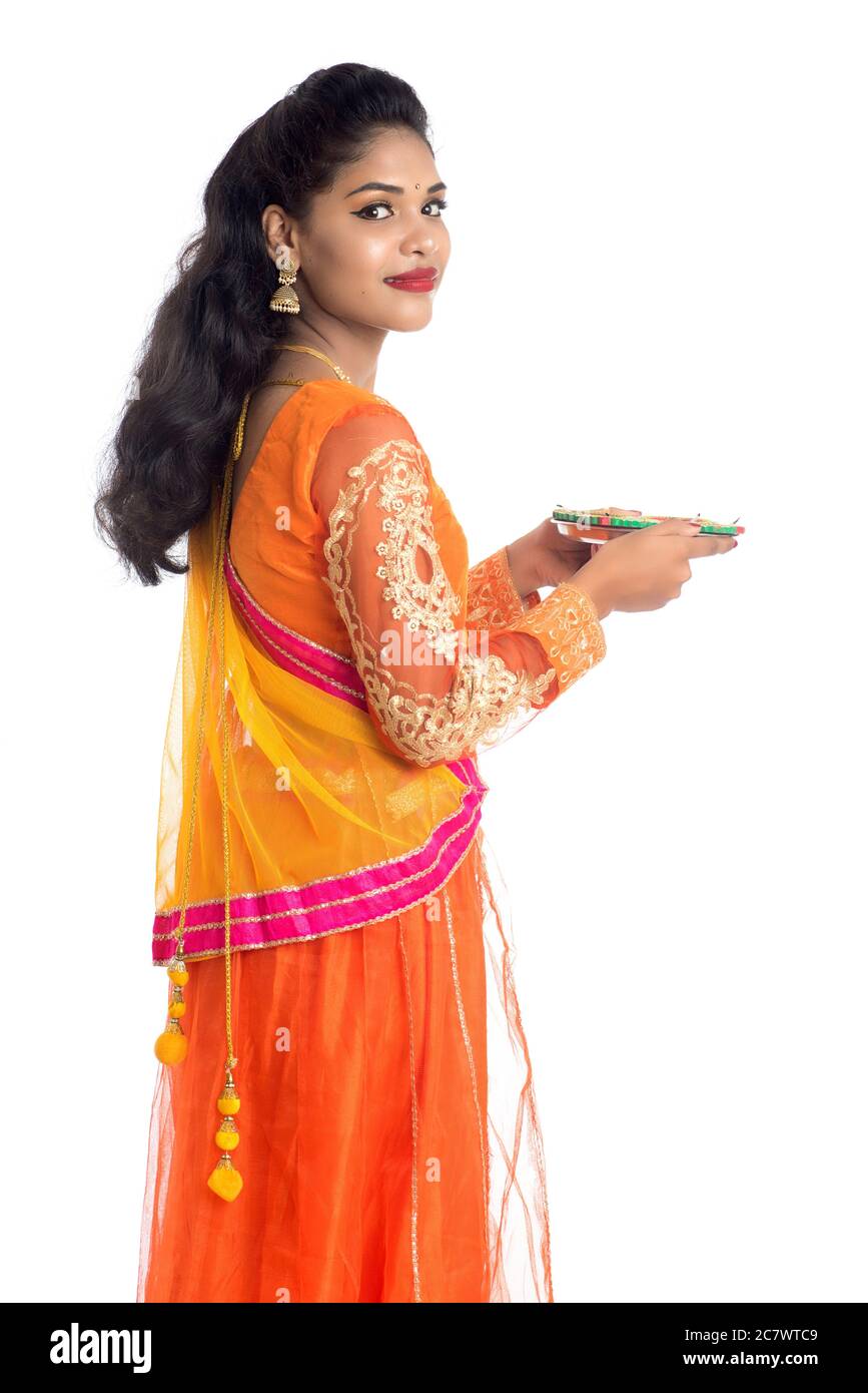 Portrait of a Indian Traditional Girl holding Diya, Girl Celebrating ...