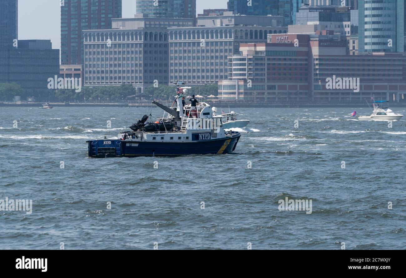 Patrol boat hudson hi-res stock photography and images - Alamy