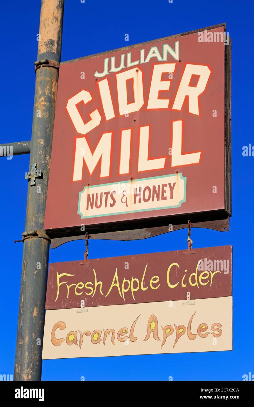 Cider mill hi-res stock photography and images - Alamy