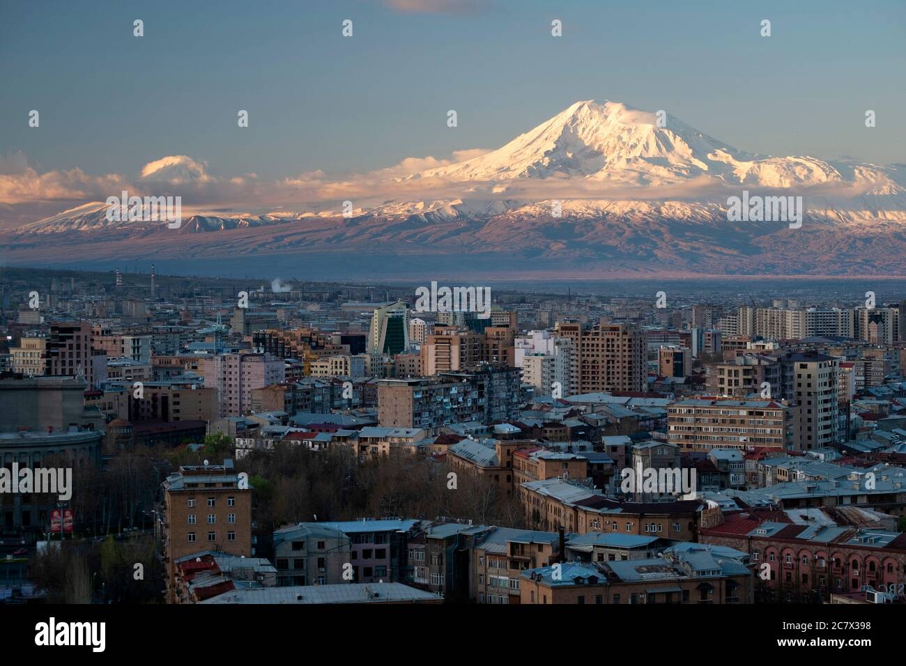 Morning view of Mt. Ararat towering over the city skyline of Yerevan ...