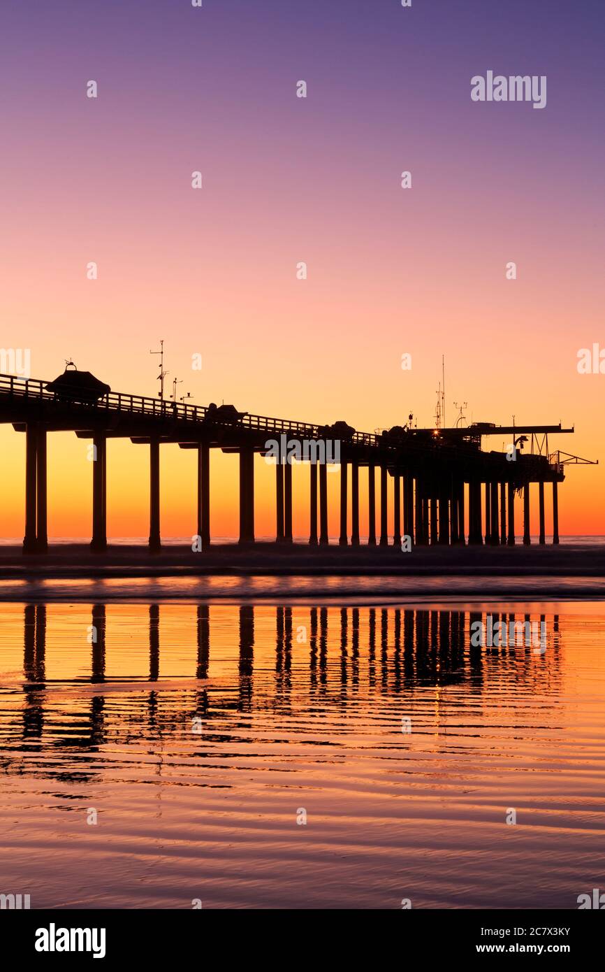 Ucsd pier hi-res stock photography and images - Alamy