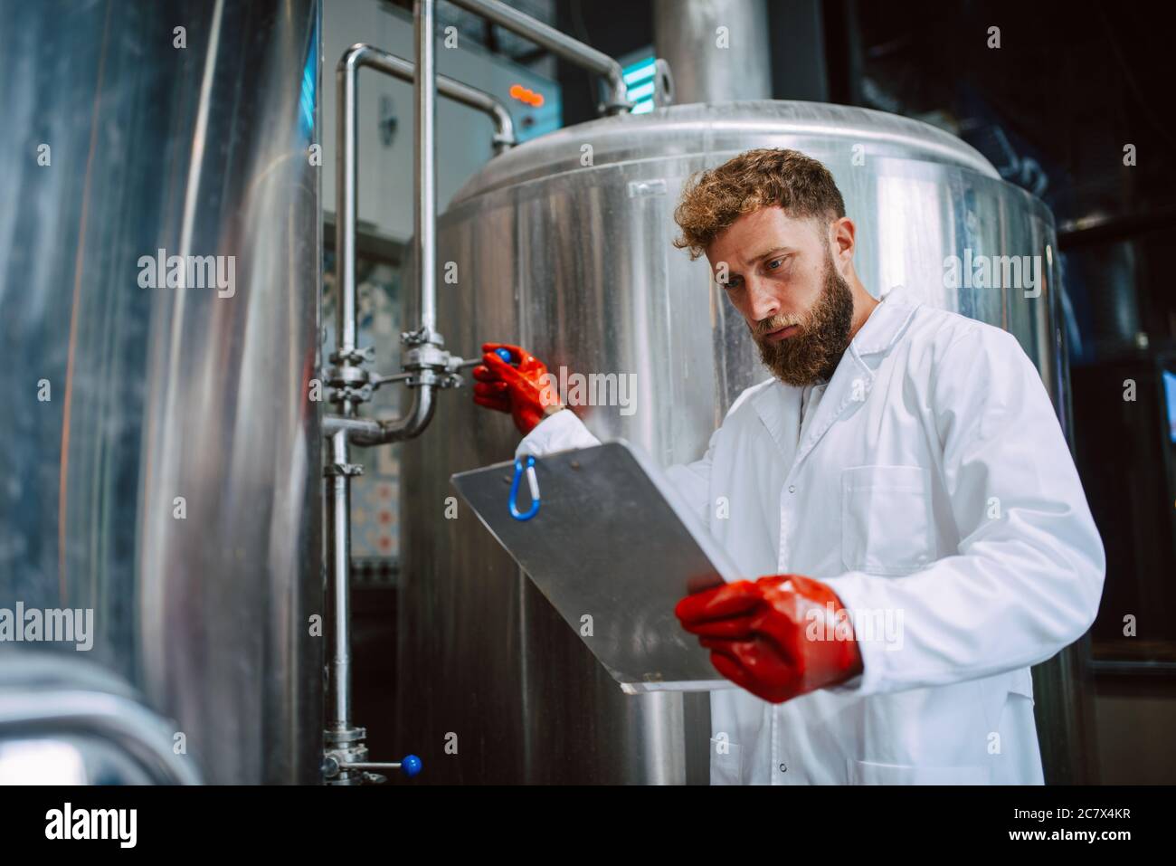 Male scientist in uniform hi-res stock photography and images - Alamy