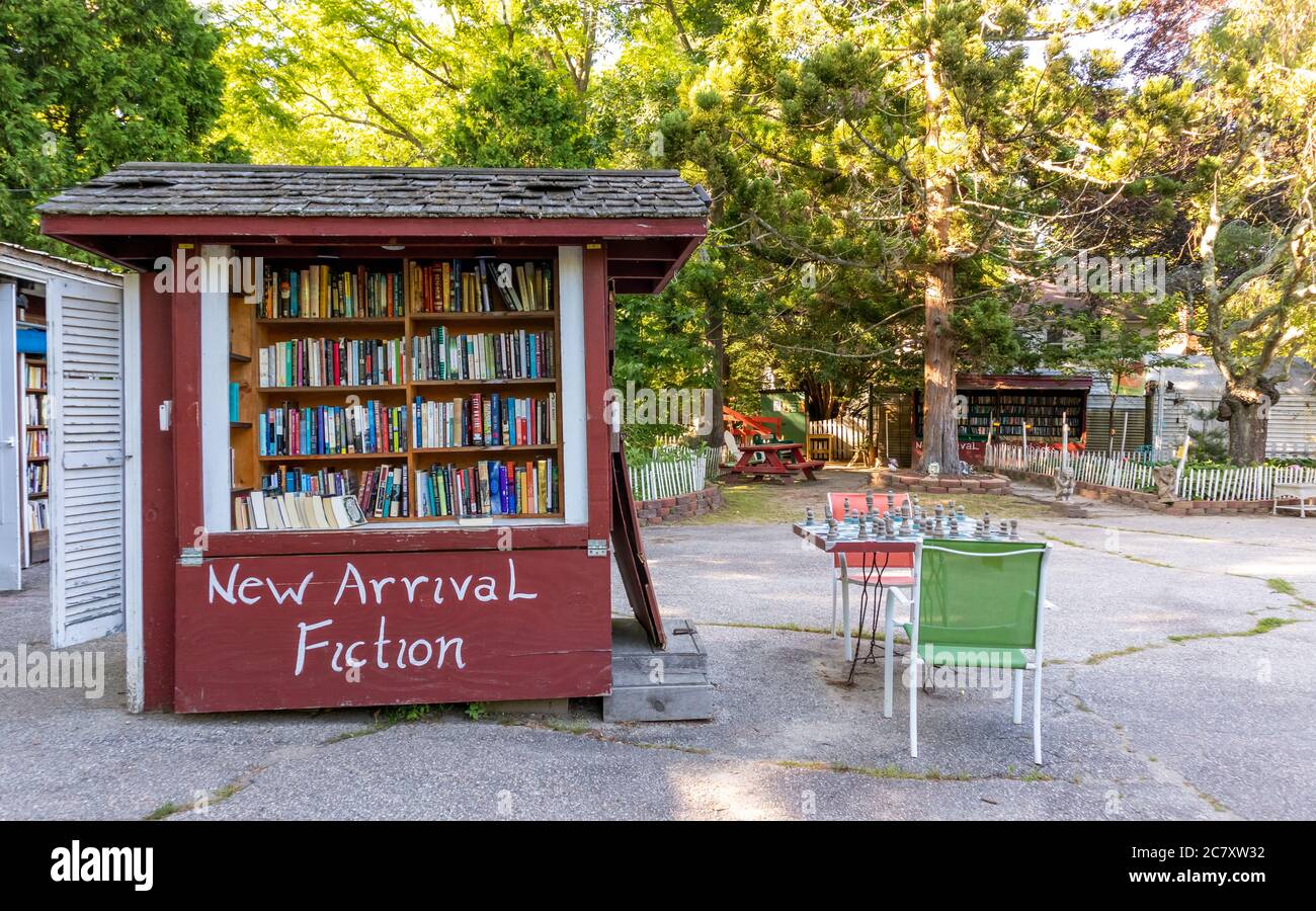 Niantic people hi-res stock photography and images - Alamy