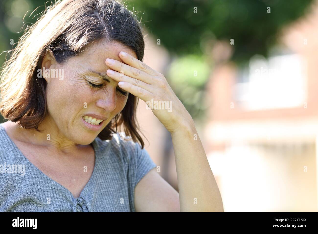 Headache hi-res stock photography and images - Alamy