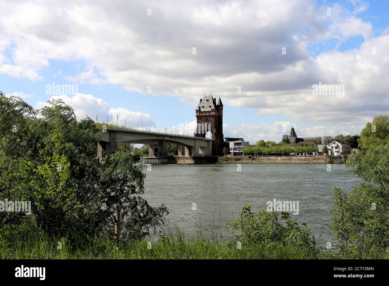 Nibelungen bridge worms hi-res stock photography and images - Alamy