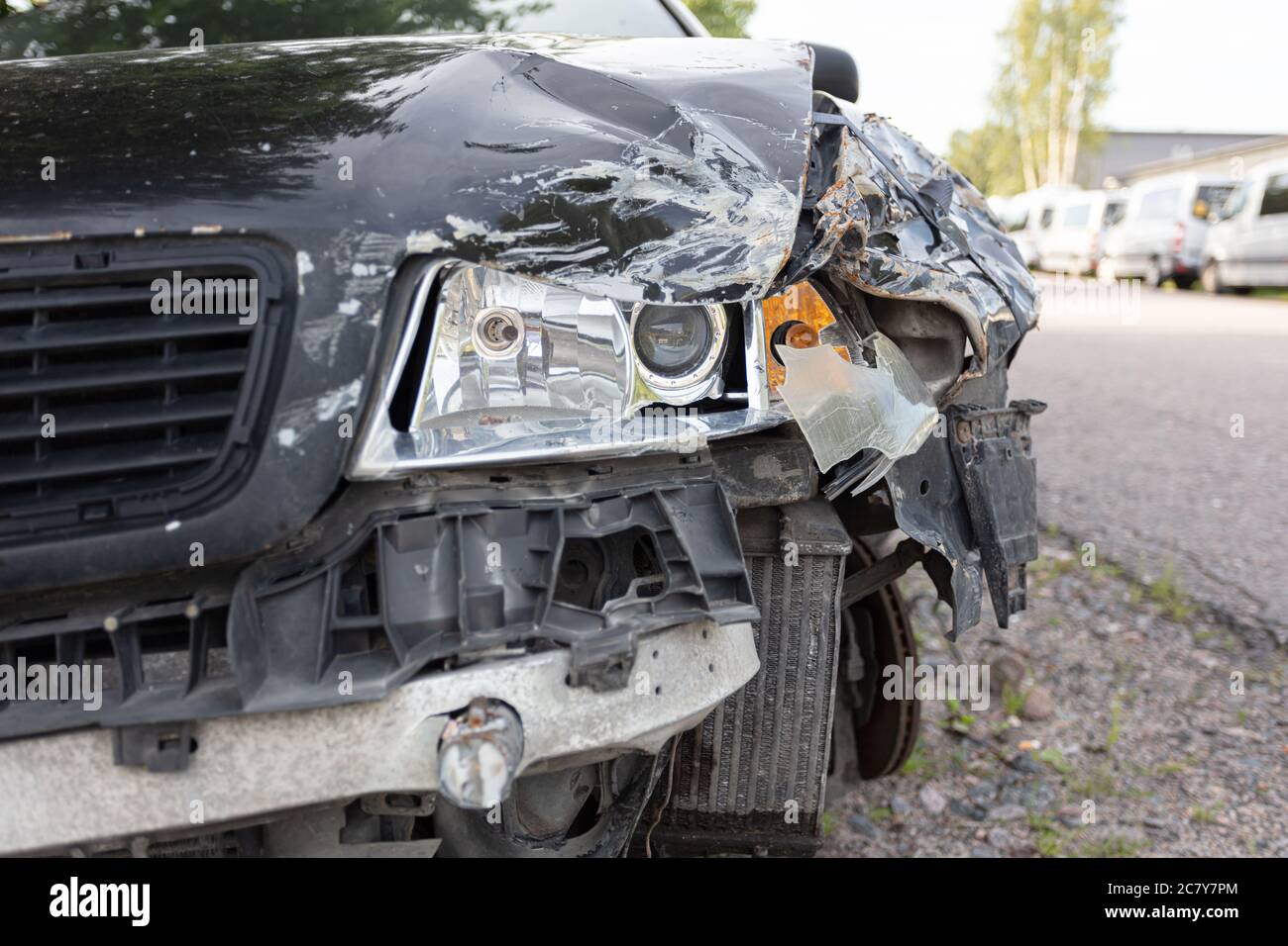 Accident car side bushes hi-res stock photography and images - Alamy