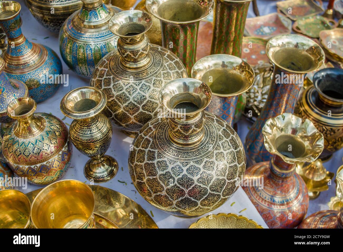Handicraft tradition hi-res stock photography and images - Alamy