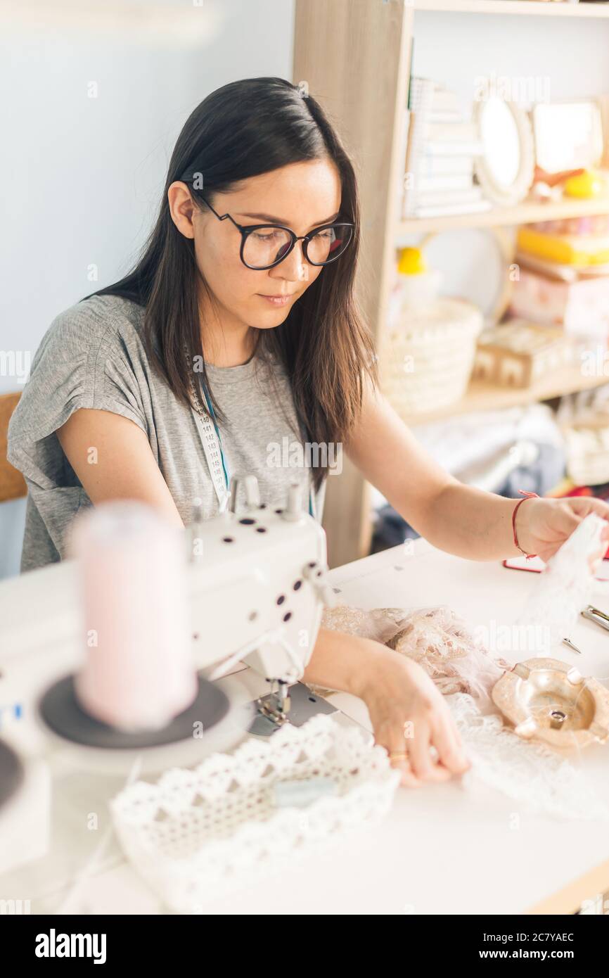 Lady dressmaker hi-res stock photography and images - Alamy