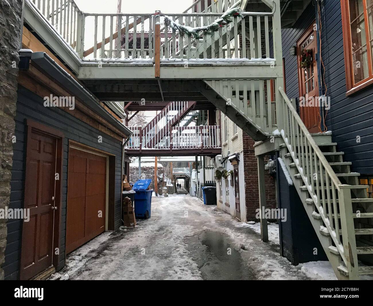 Neighborhood outside exterior hi-res stock photography and images - Alamy