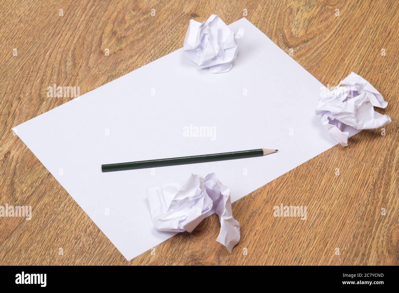 Writing on crumbled paper hi-res stock photography and images - Alamy