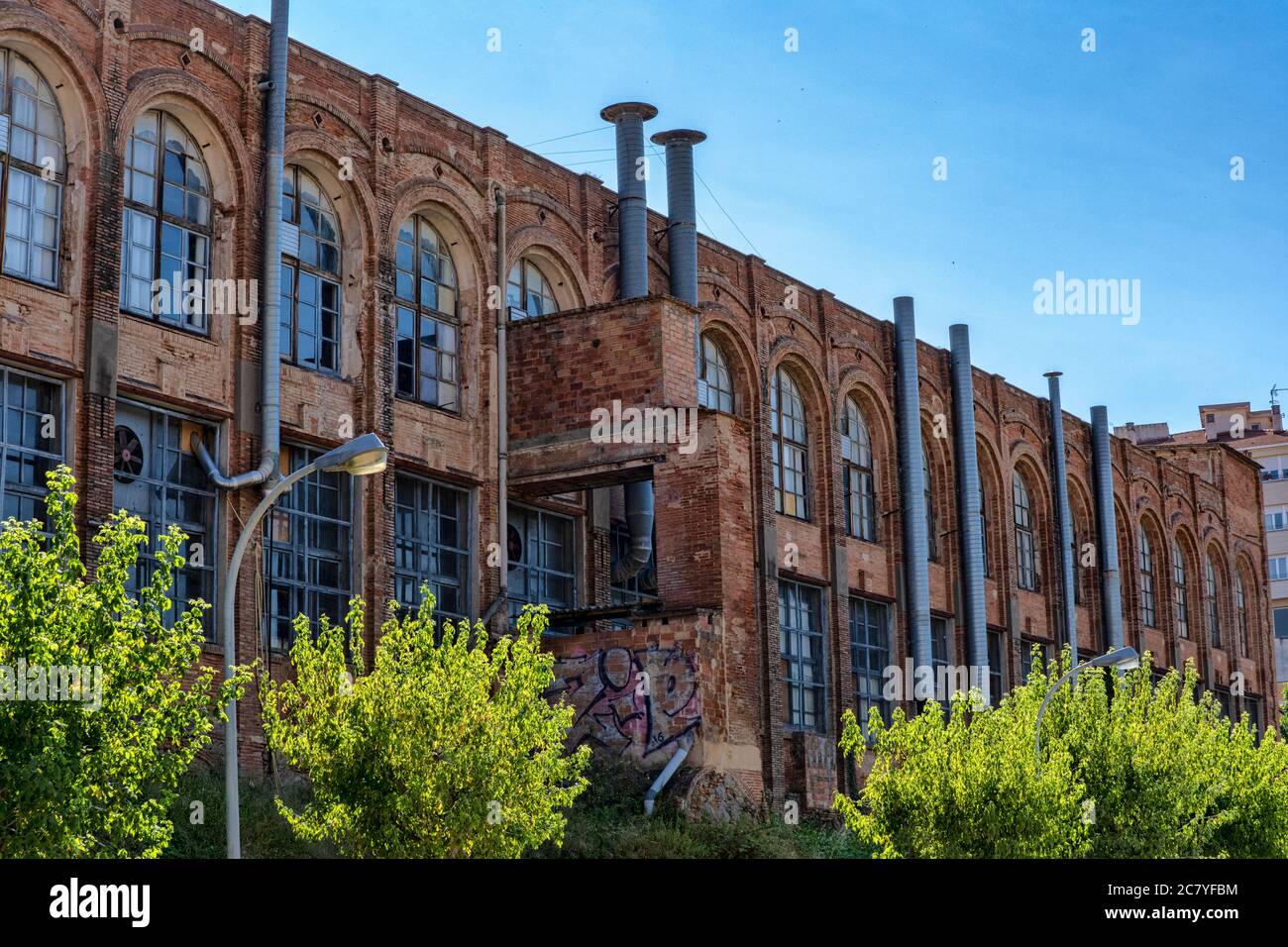 Old textile factory hi-res stock photography and images - Alamy