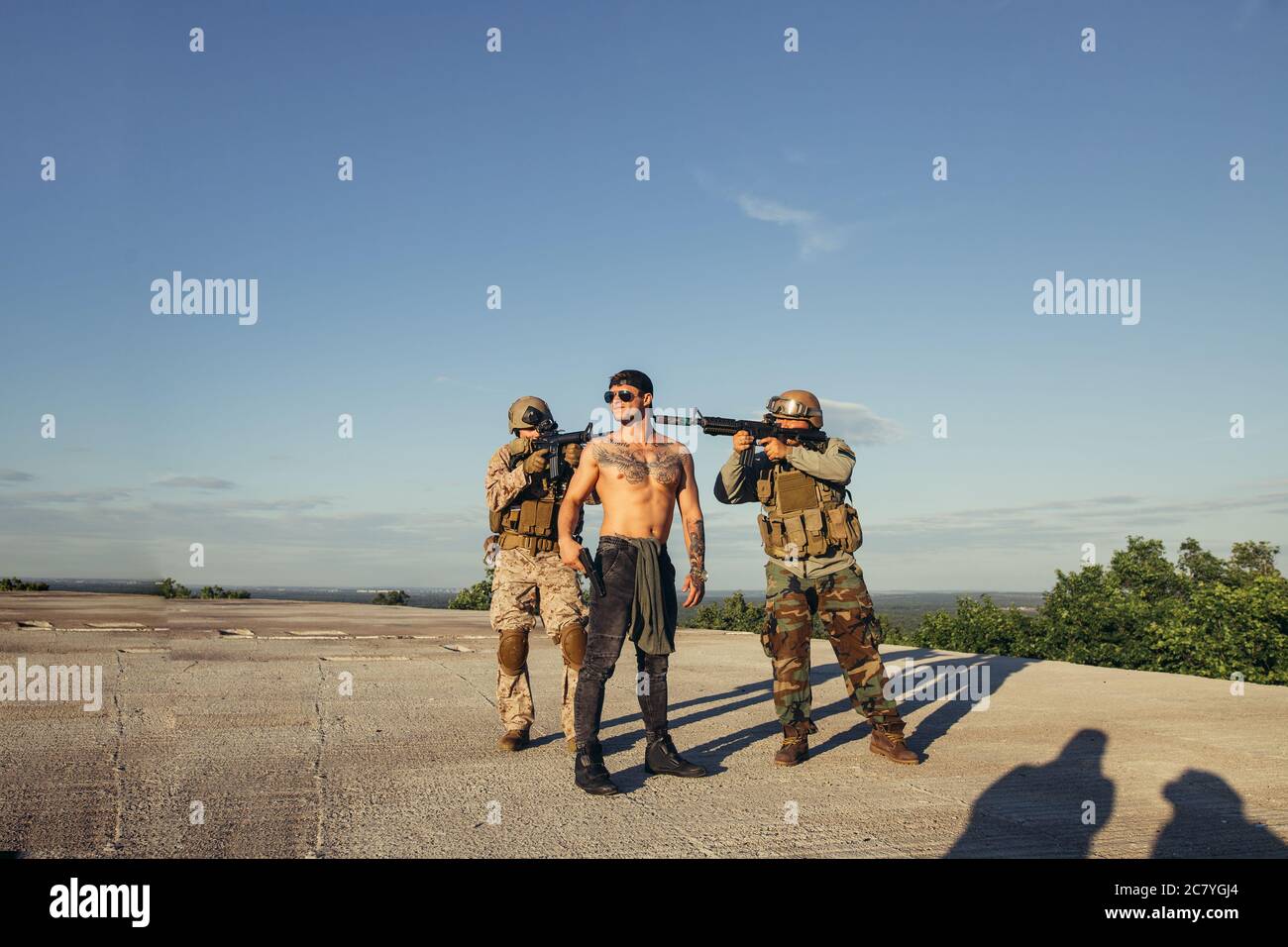 British army checkpoint hi-res stock photography and images - Alamy