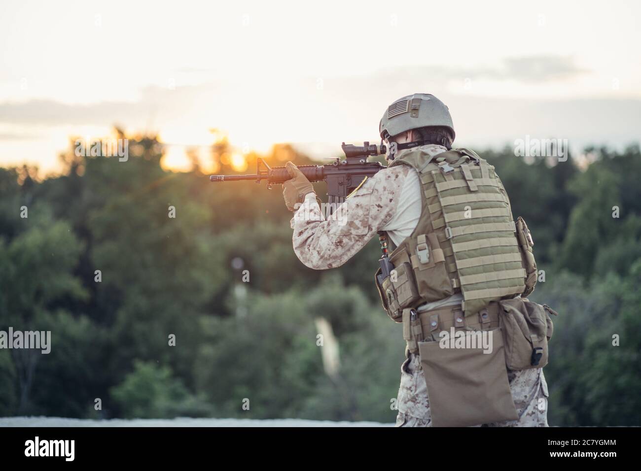 Marines desert training hi-res stock photography and images - Alamy