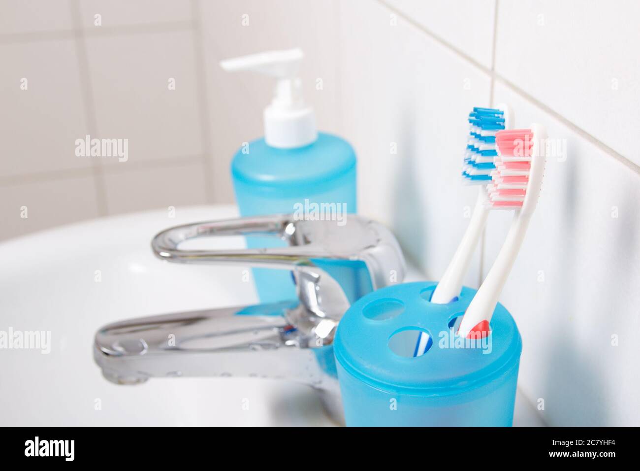 Bathroom sink mouthwash hi-res stock photography and images - Alamy