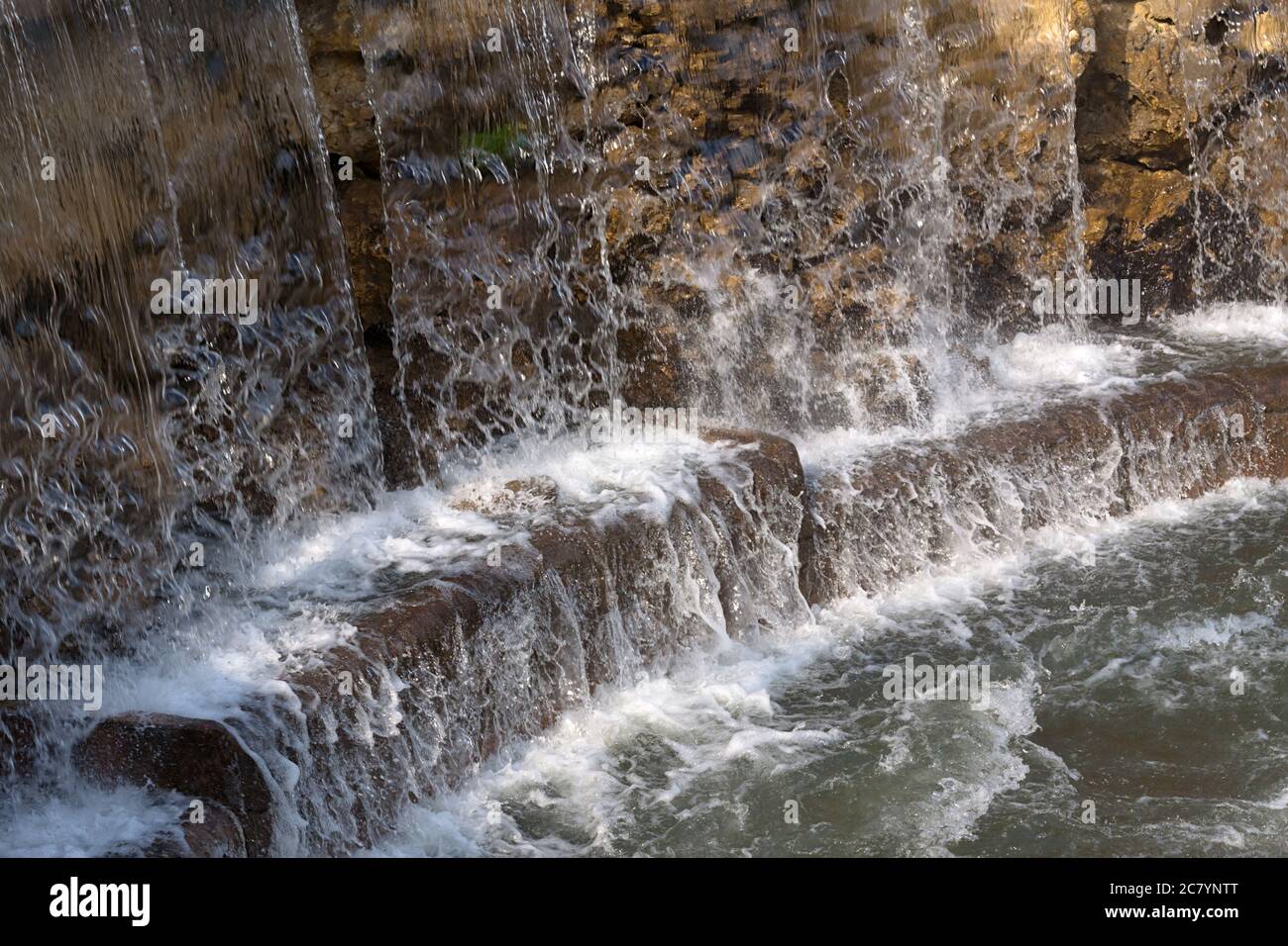 Close up water drop above ripple hi-res stock photography and images ...