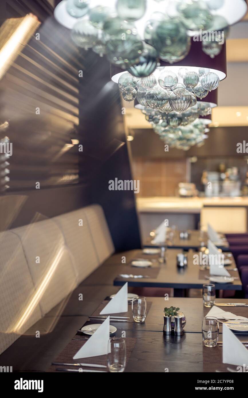table set at restaurant Stock Photo - Alamy
