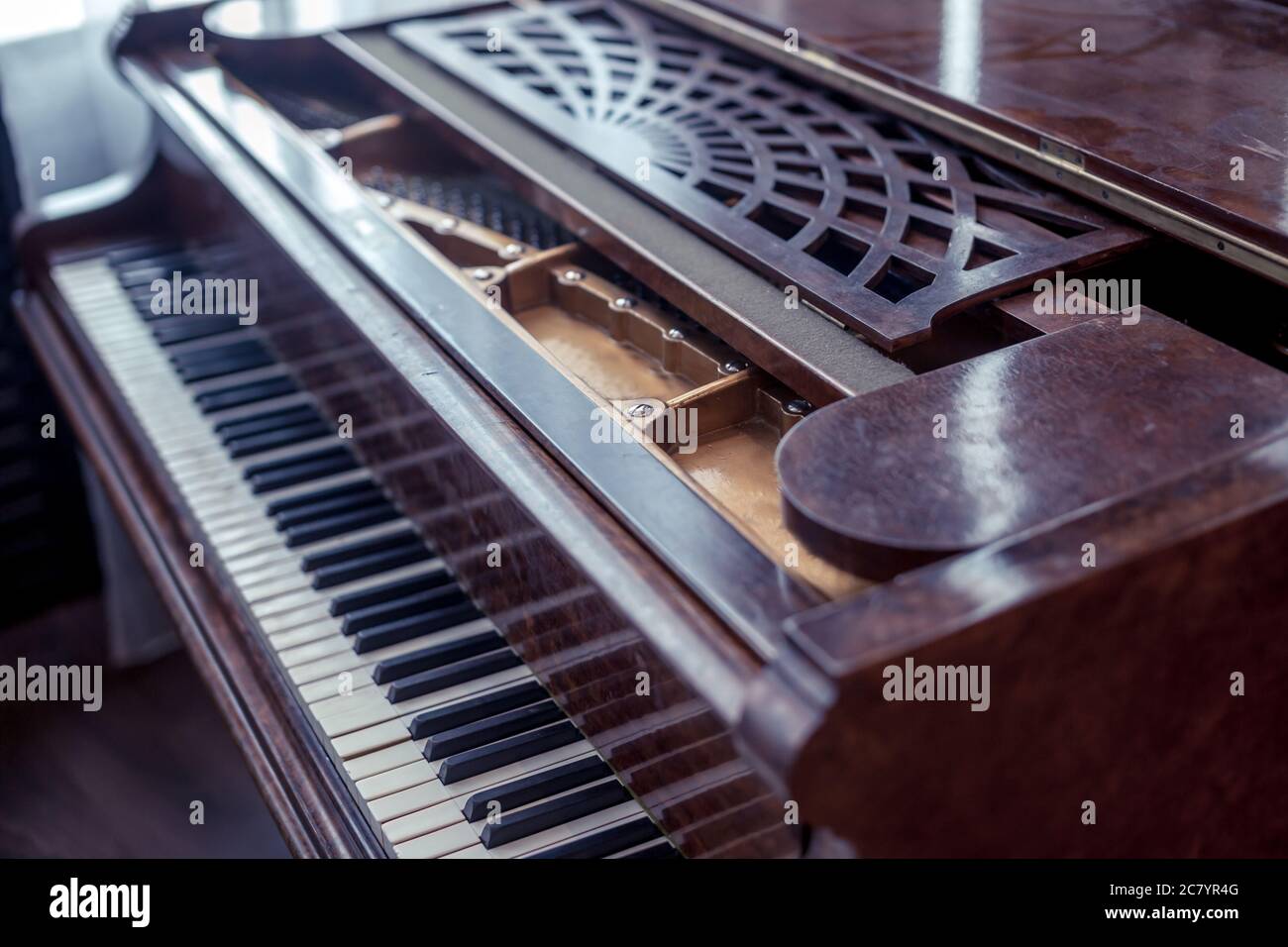 piano, keyboard piano, side view of instrument musical tool Stock Photo ...