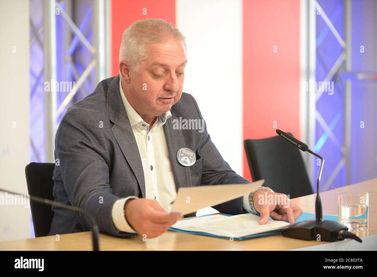 Party chairman fpo vienna hi-res stock photography and images - Alamy