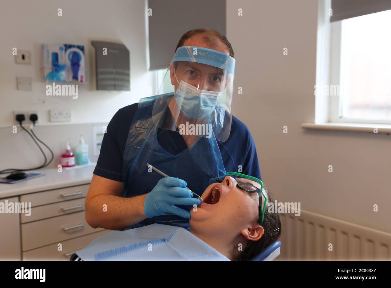 Danielle magee wearing ppe hi-res stock photography and images - Alamy