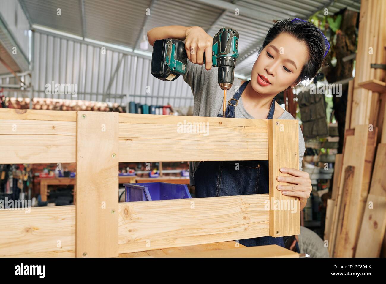 Female carpenter hi-res stock photography and images - Alamy
