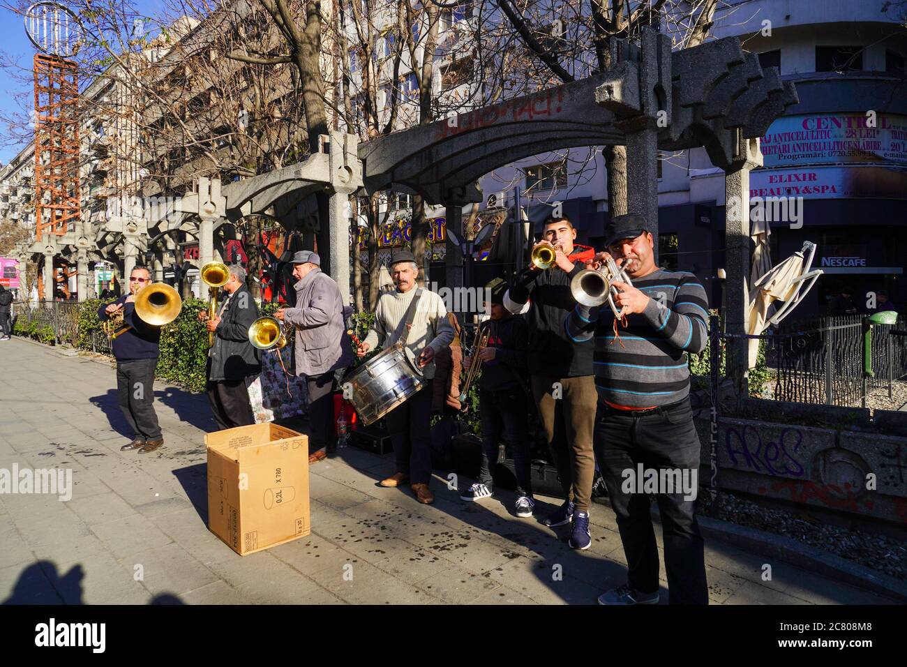 Street musicians play brass instruments hi-res stock photography and ...