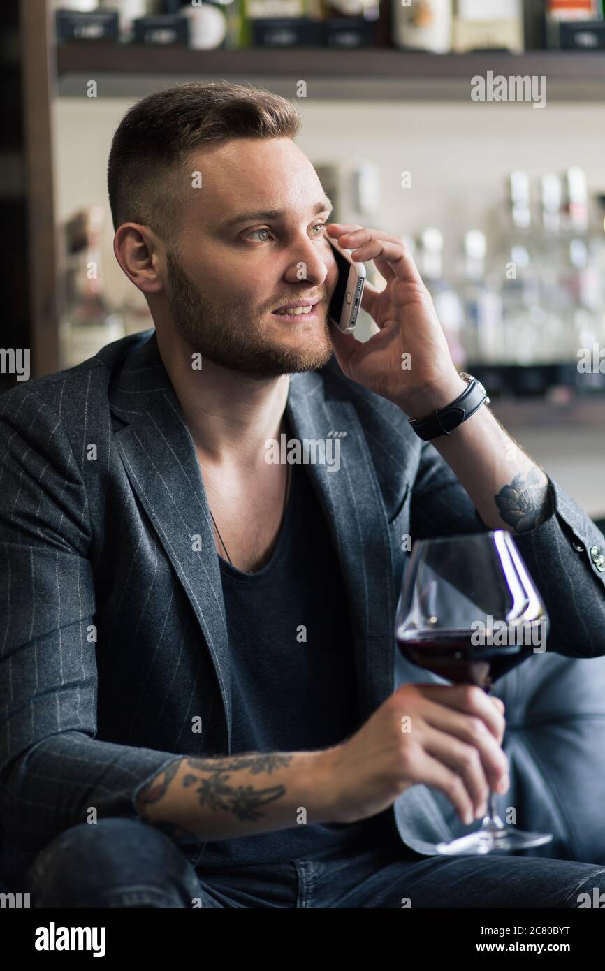 men with drink Stock Photo - Alamy