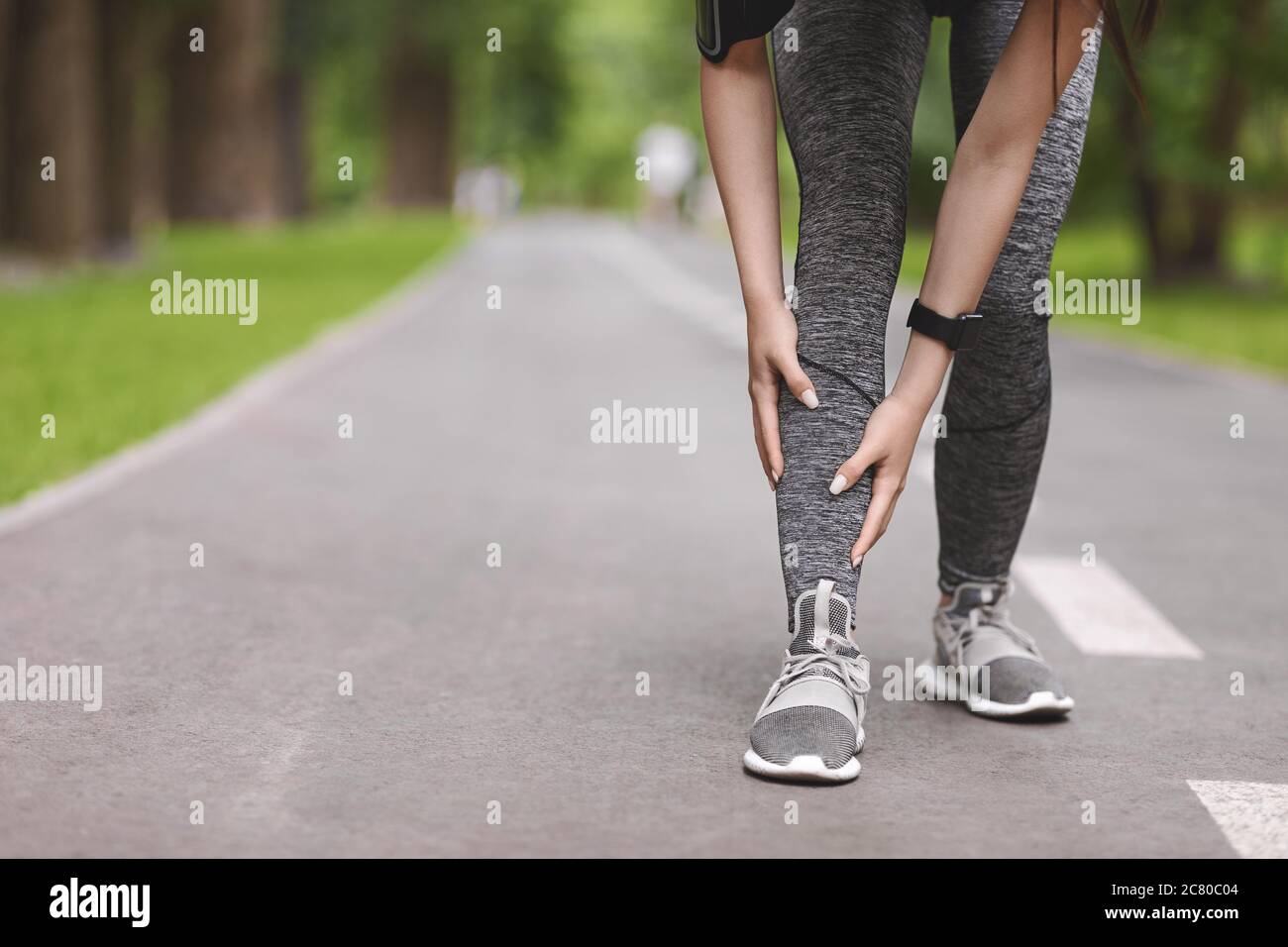 Shin splints hi-res stock photography and images - Alamy