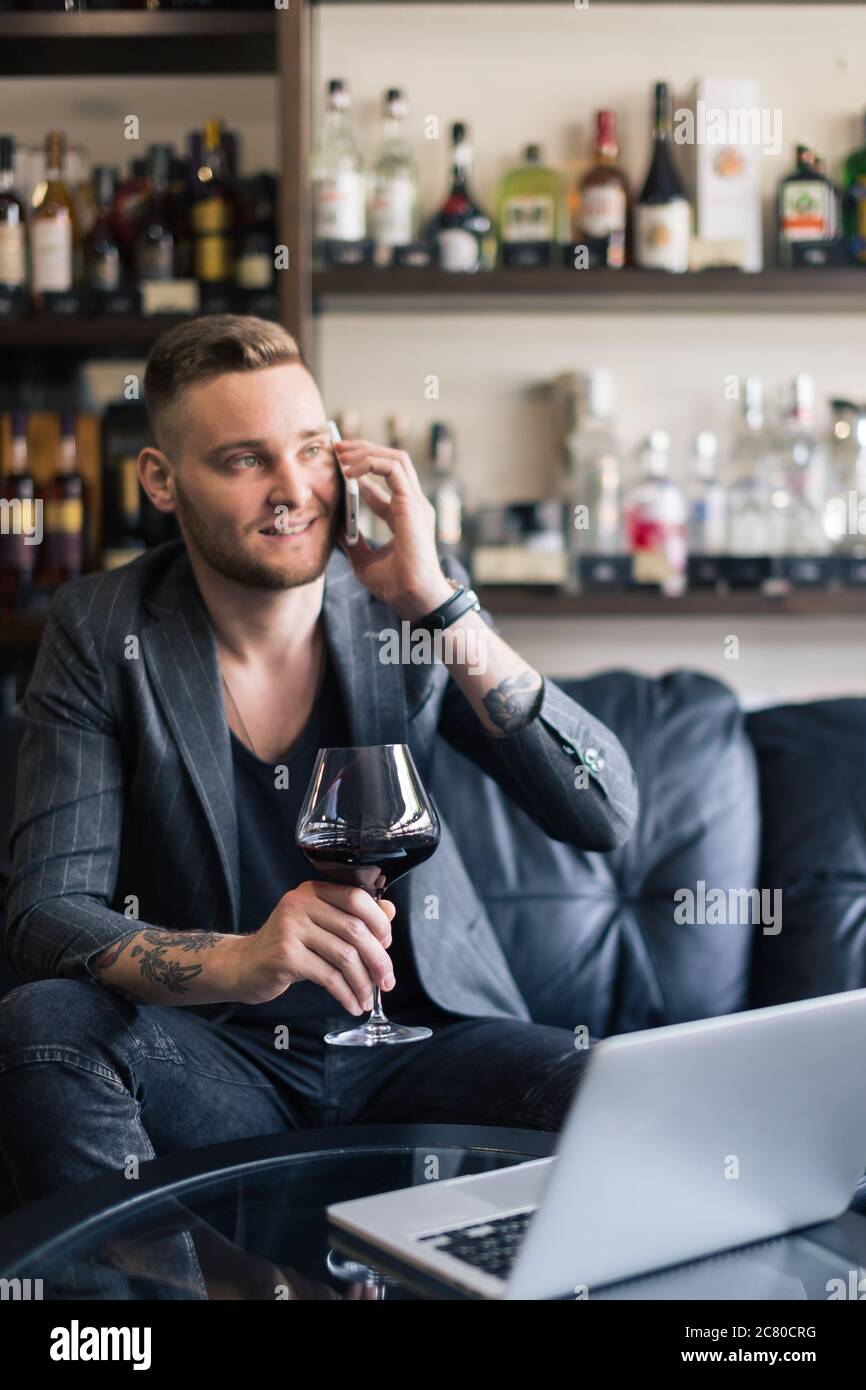 men with drink Stock Photo - Alamy