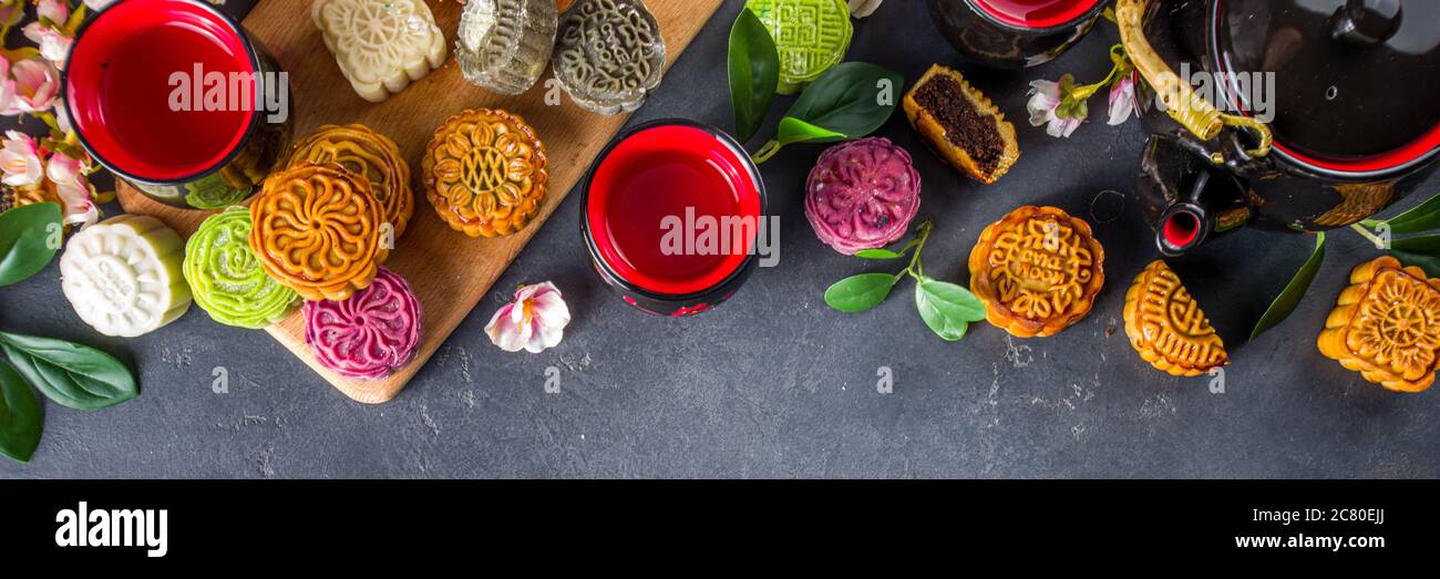 Traditional Chinese sweet dessert. Homemade Chinese snow skin and baked ...