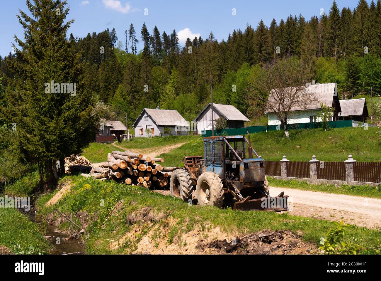 Front end loader tractor hi-res stock photography and images - Alamy