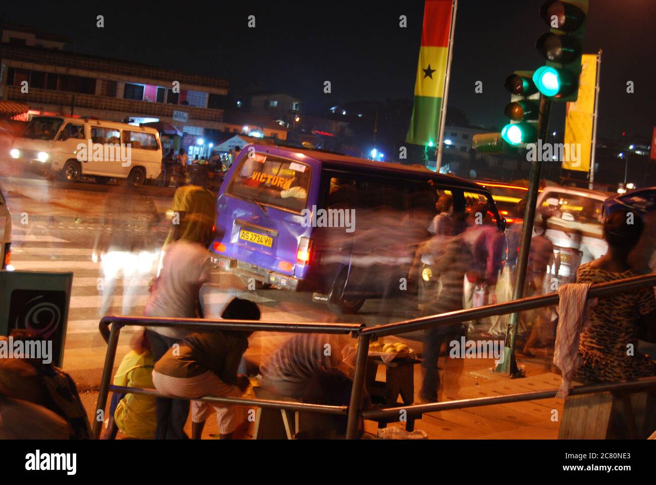 Street crowd ghana hi-res stock photography and images - Alamy