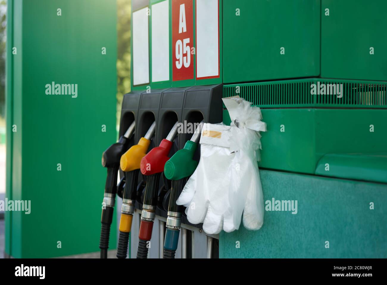 Gas station gun hi-res stock photography and images - Alamy