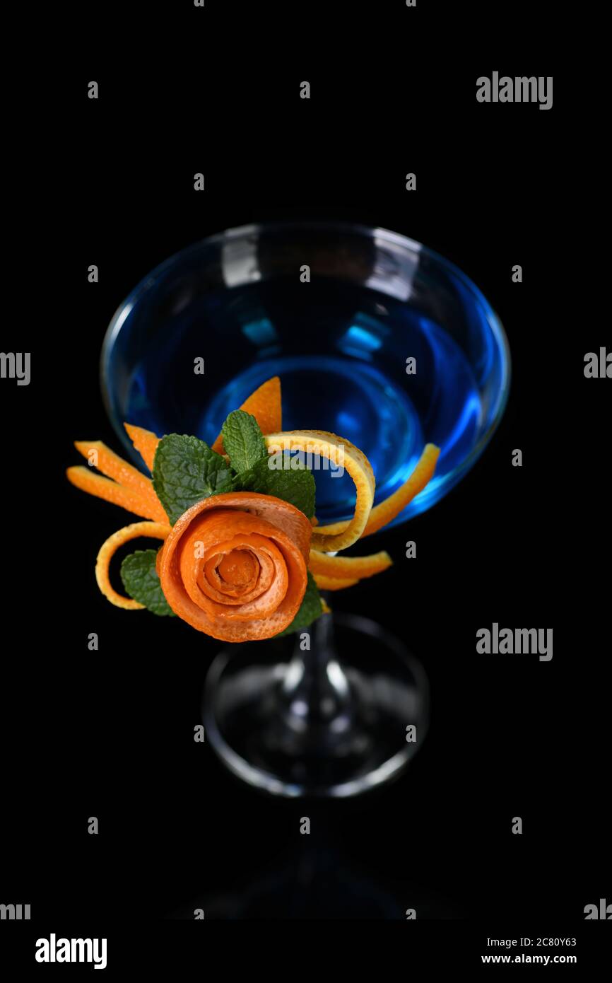 Art in orange- fruits carving. How to make to citrus garnish design for ...