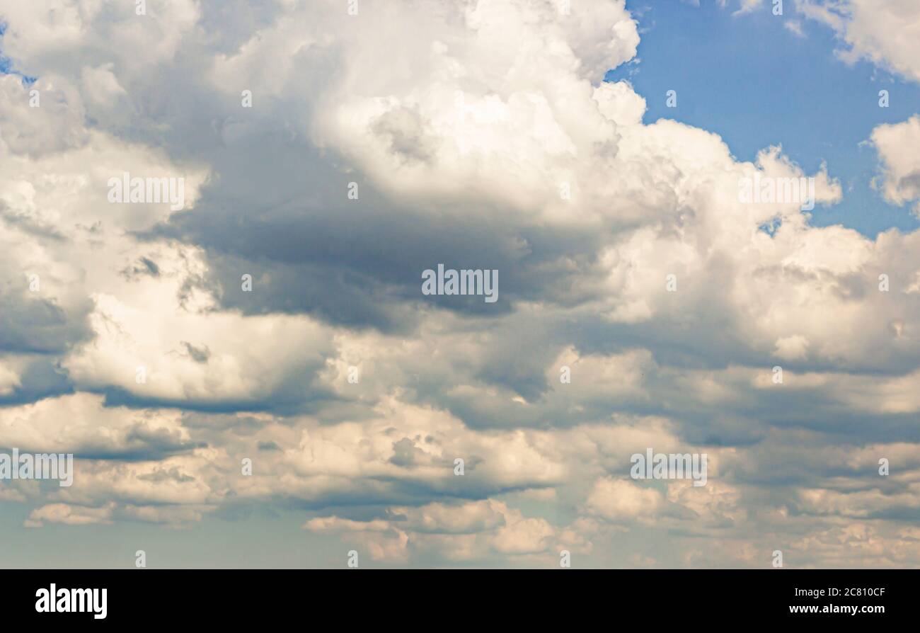 The clouds. spring, clouds, sky, cumulus, wind Stock Photo - Alamy