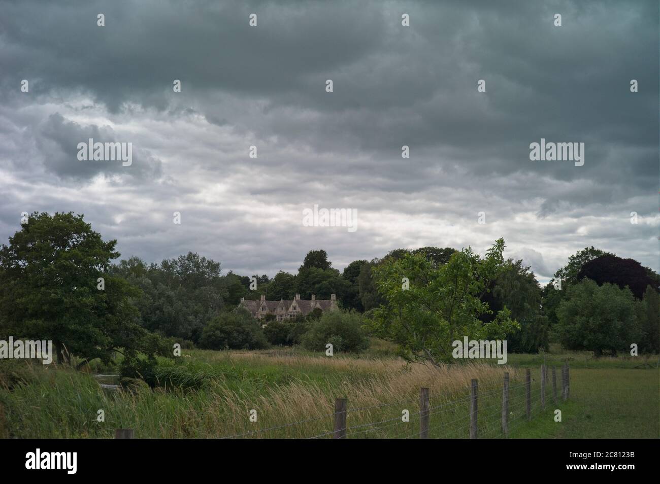 Asthall hi-res stock photography and images - Alamy