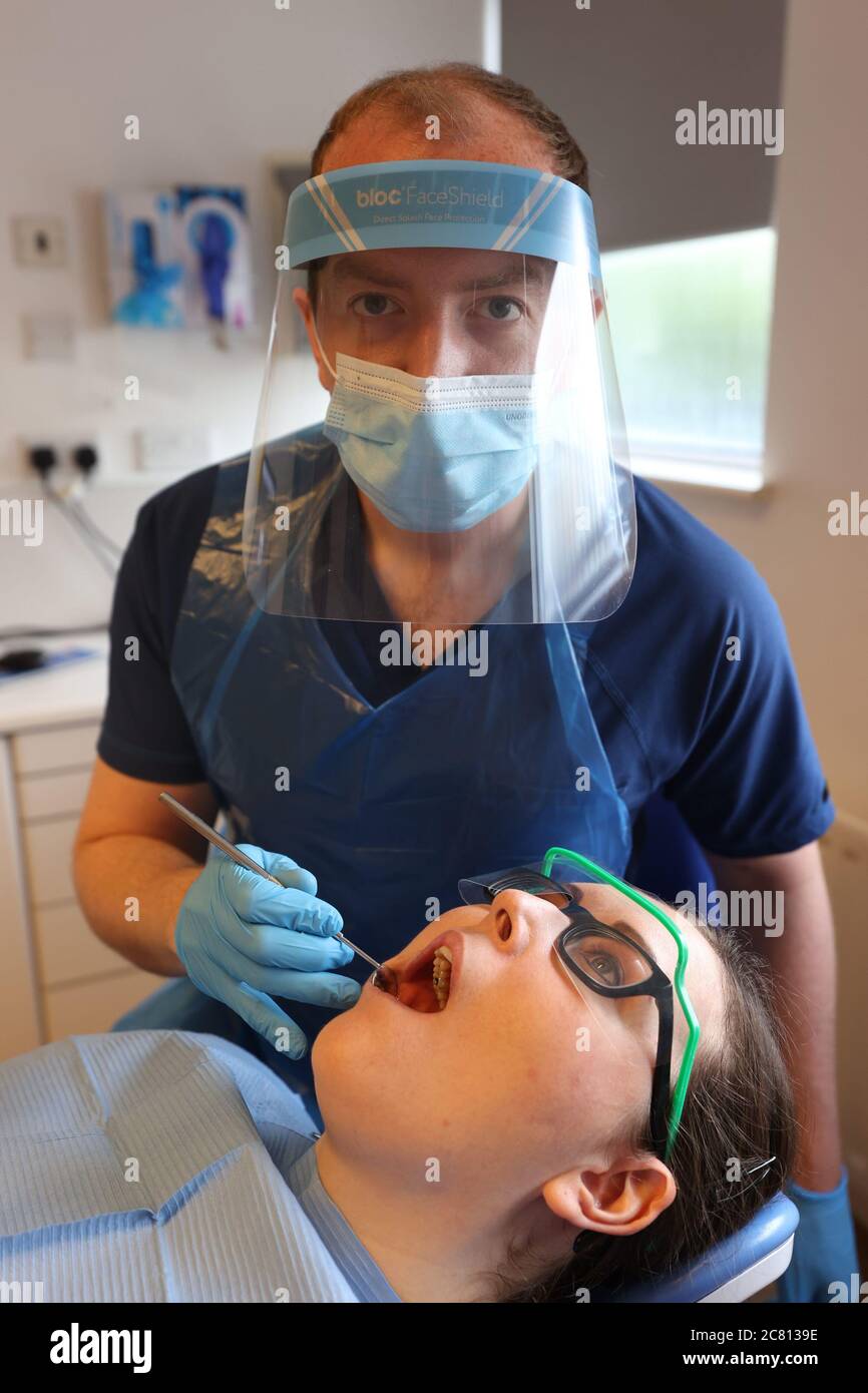 Danielle magee wearing ppe hi-res stock photography and images - Alamy