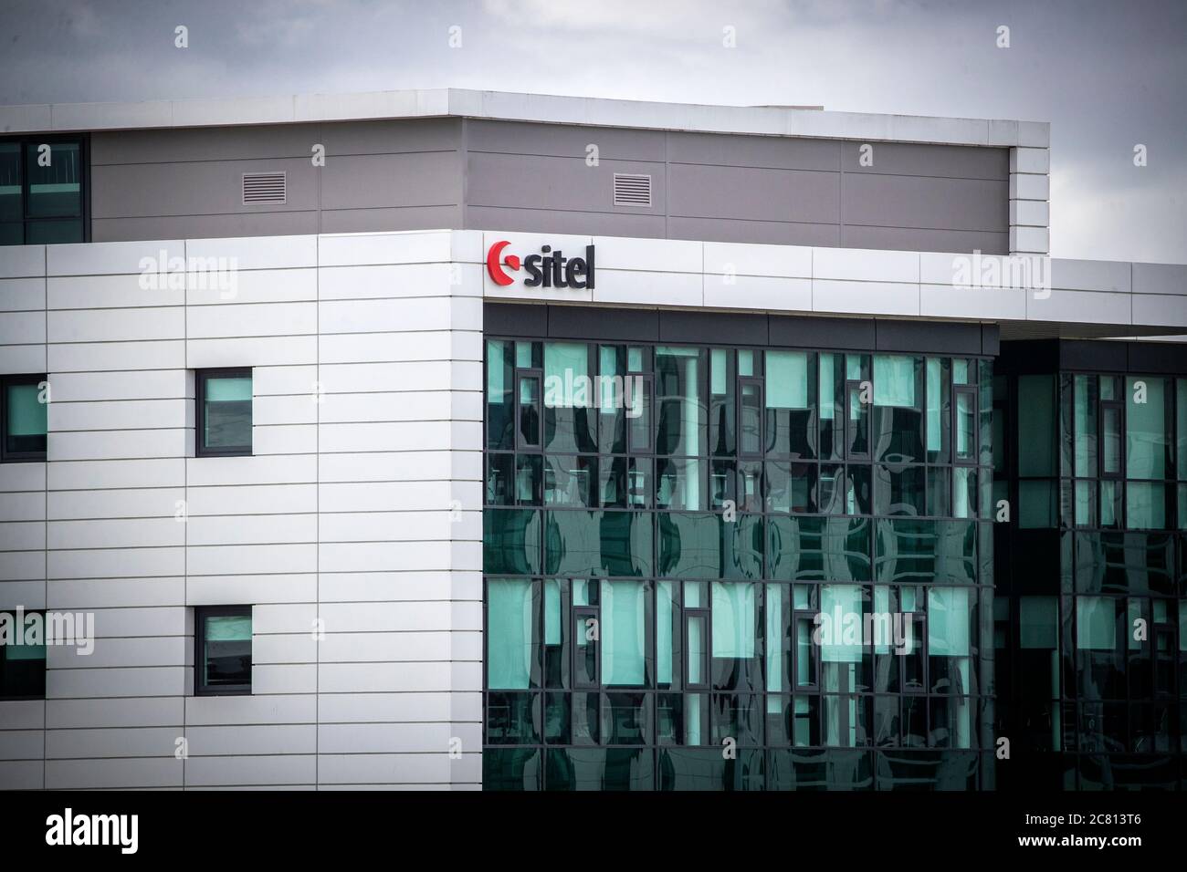 Sitel call centre maxim business park hi-res stock photography and ...