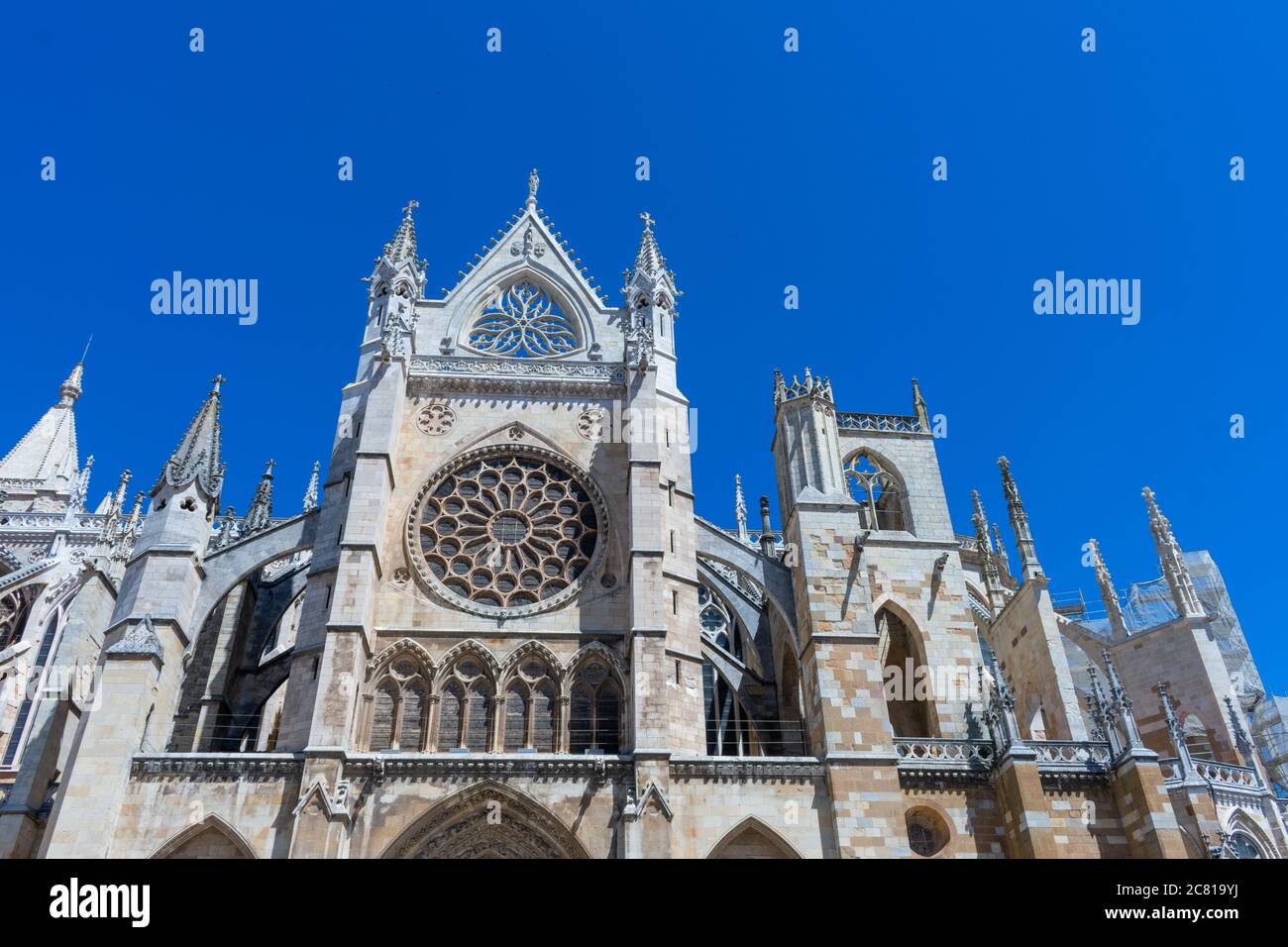 a front view of the cathedral of Leon in Spain Stock Photo - Alamy