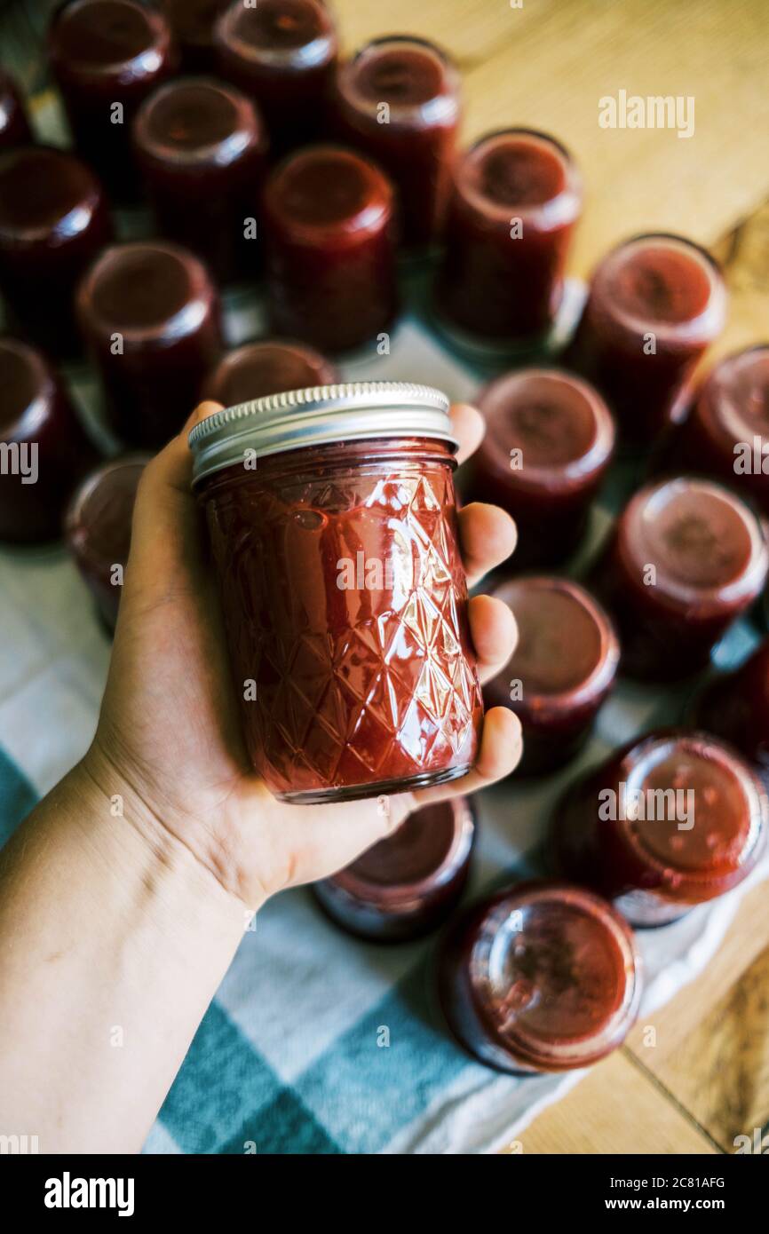 Pflaumenmus hi-res stock photography and images - Alamy