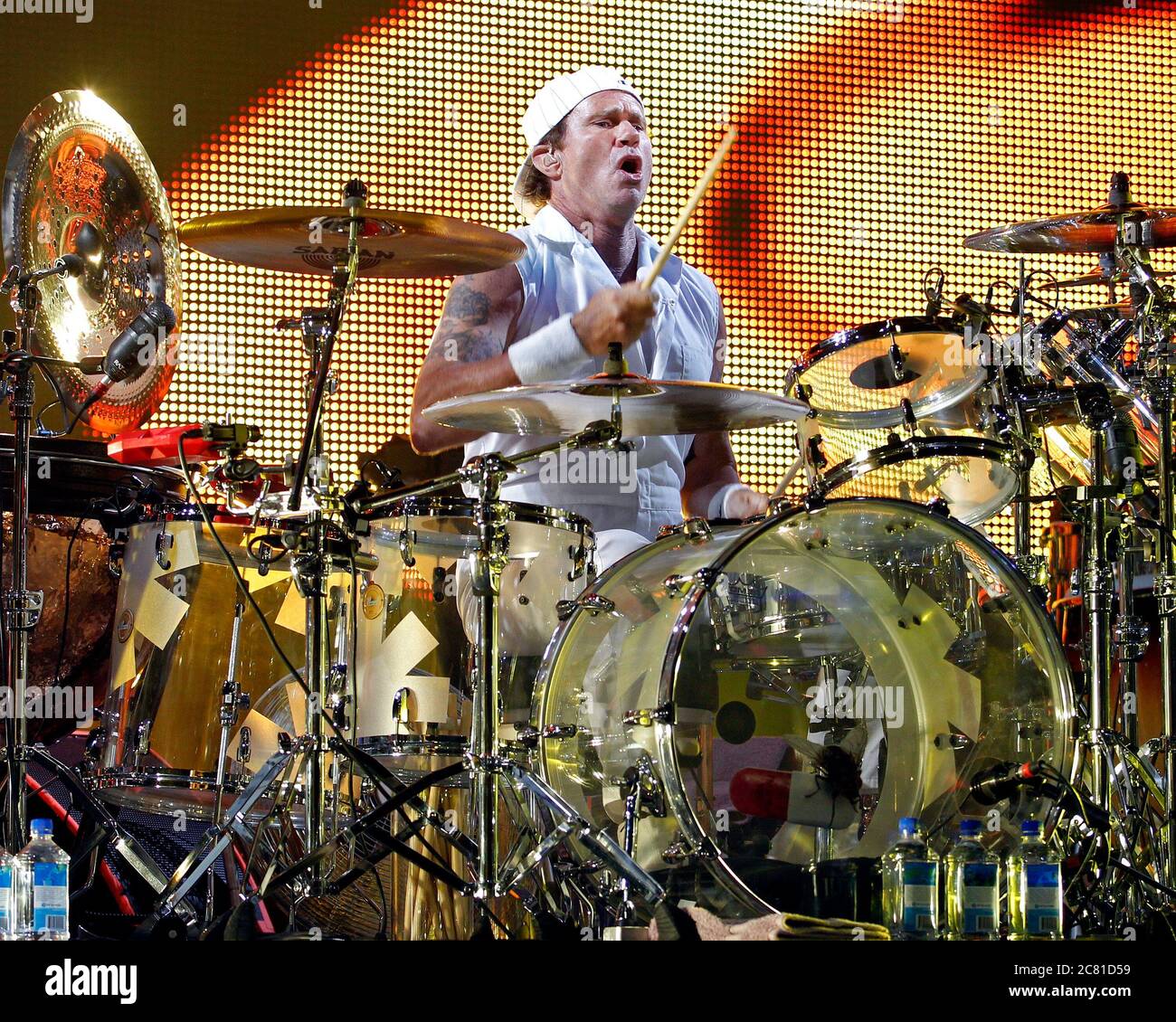 Pearl drum set hi-res stock photography and images - Alamy