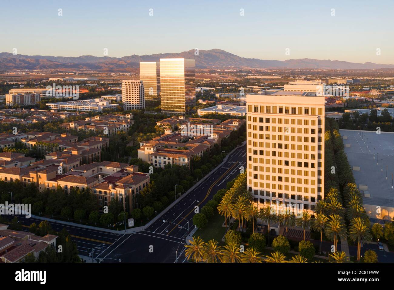 Spectrum center hi-res stock photography and images - Alamy