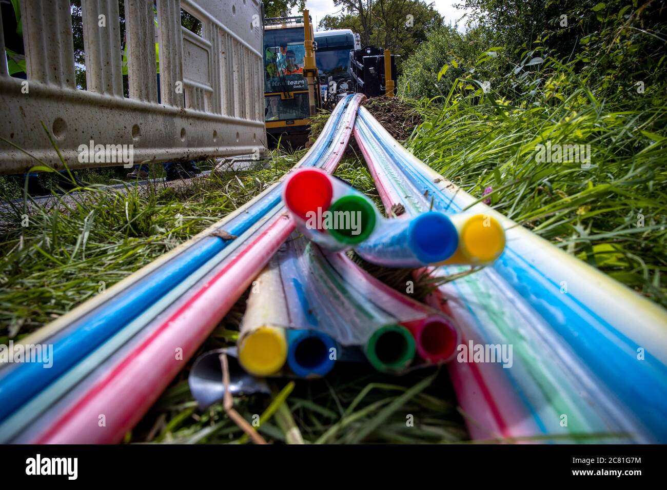 Laying cables in the road hi-res stock photography and images - Alamy